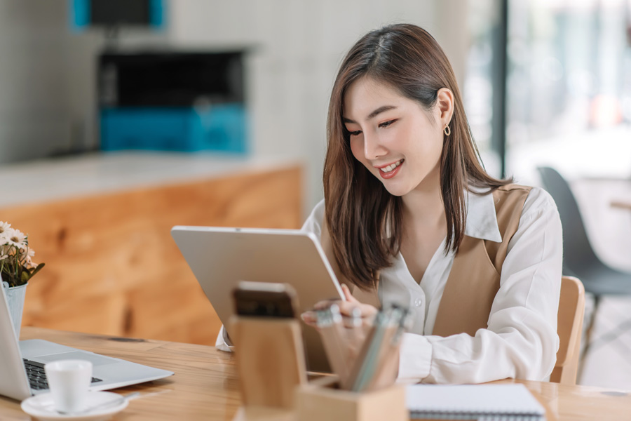 A Guide to Improving Your Efficiency as a Business Person – Aurosign